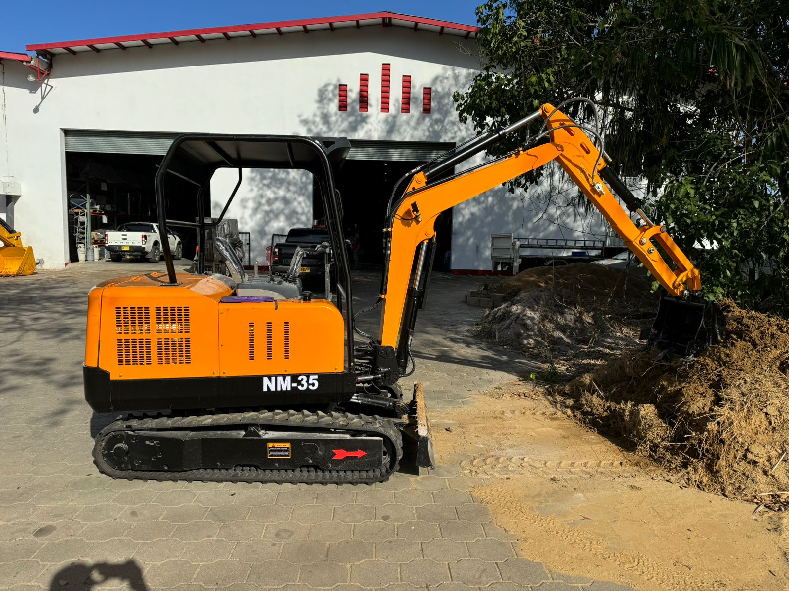 Excavators Sublime Logistics